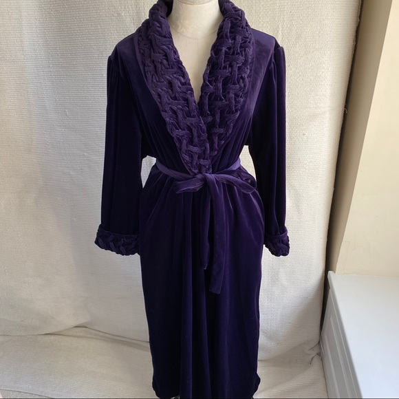 Vintage | Intimates & Sleepwear | Vintage Ml Velvet Robe Purple Velour ...